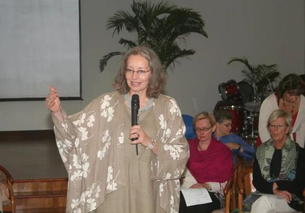 【专访】AMI执行总监Lynne Lawrence | 选择 热爱 服务（上） - 知乎