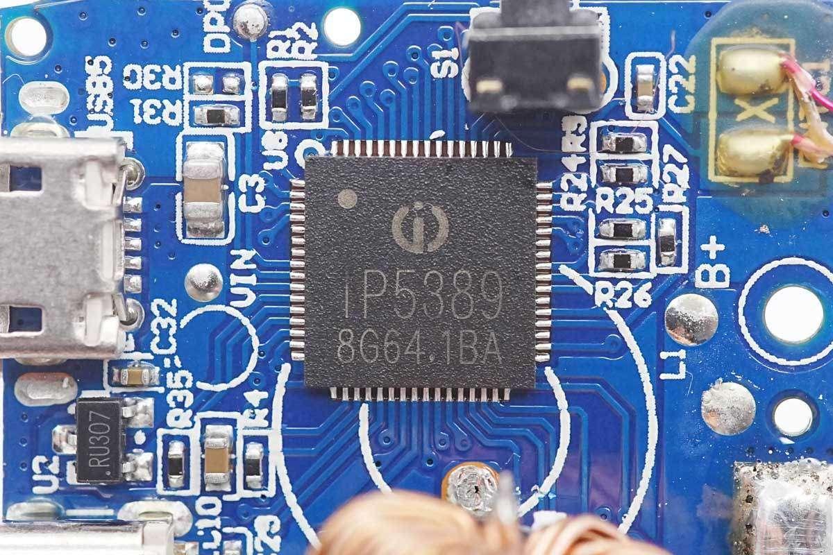 拆解报告：ROMOSS罗马仕30000mAh 30W快充移动电源PHP30-892 - 知乎