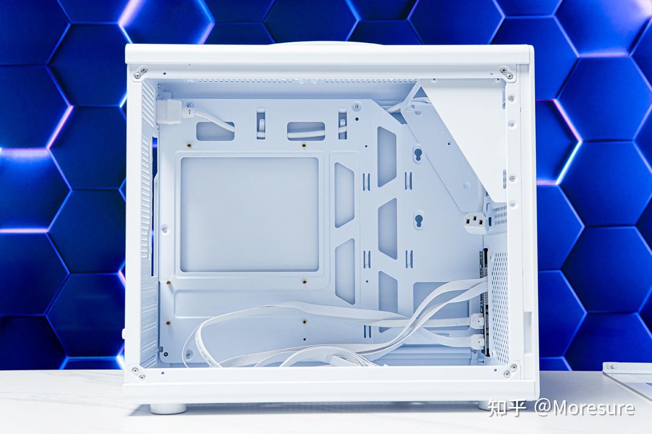 小巧能装MATX机箱，租房党最爱！方糖机械大师iF25装机 - 知乎