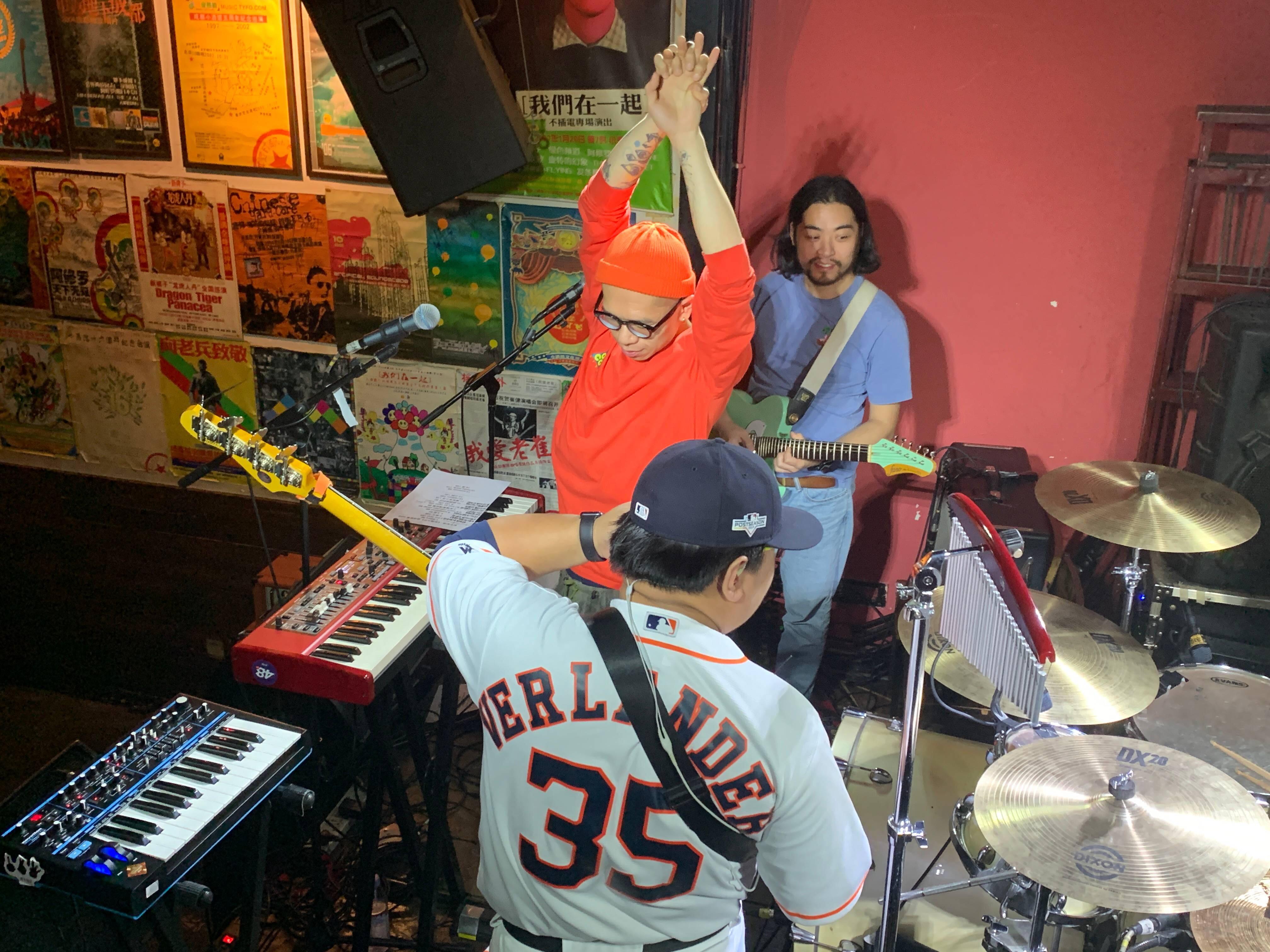 成都小酒馆，真不只是赵雷歌儿里唱的那样 一家店 知乎