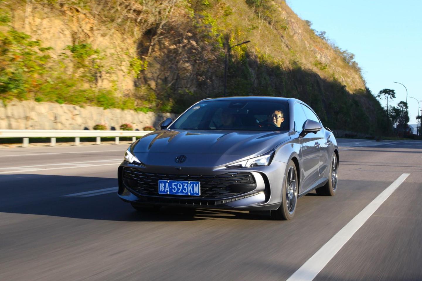 MG7全新NGP上线，智能导航辅助体验如何？ - 知乎