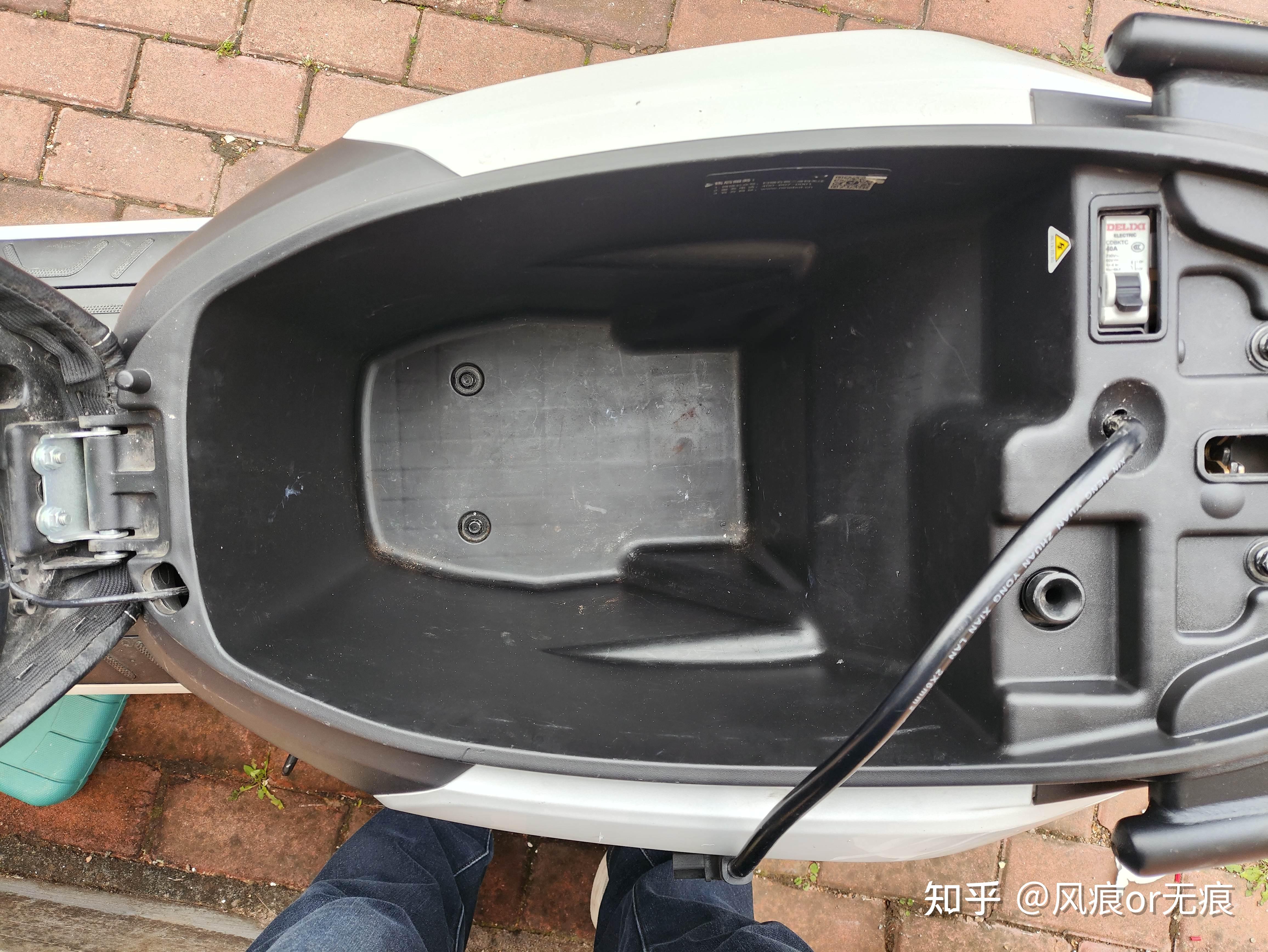 九号n70c加装座桶锂电池（几乎无损，且不影响座桶放头盔） - 知乎