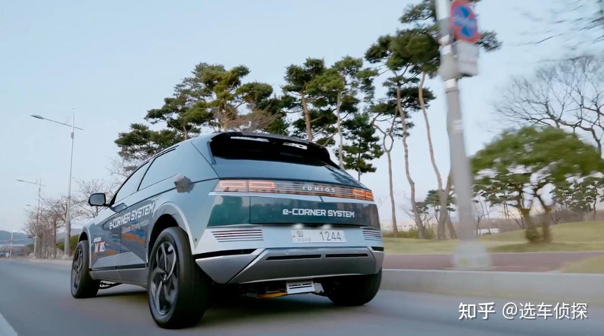 解读现代E‒Corner技术，四轮90度转向，实现原地掉头、整车平移 - 知乎