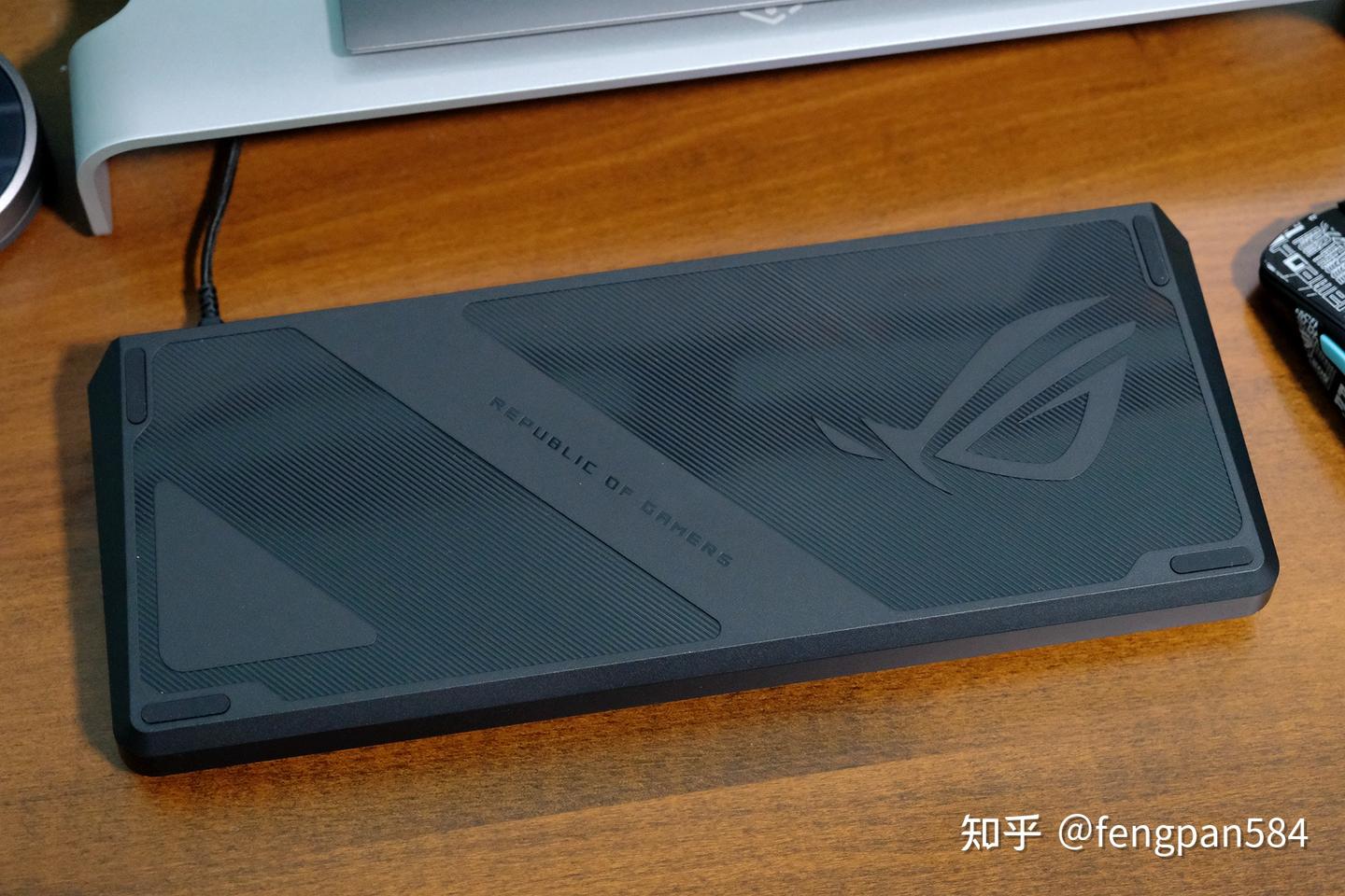 ROG首款磁轴键盘，打瓦好搭子，魔导士 Ace HFX - 知乎