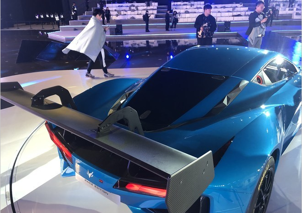 定位纯电动超跑 全新ARCFOX GT国内首发 - 知乎