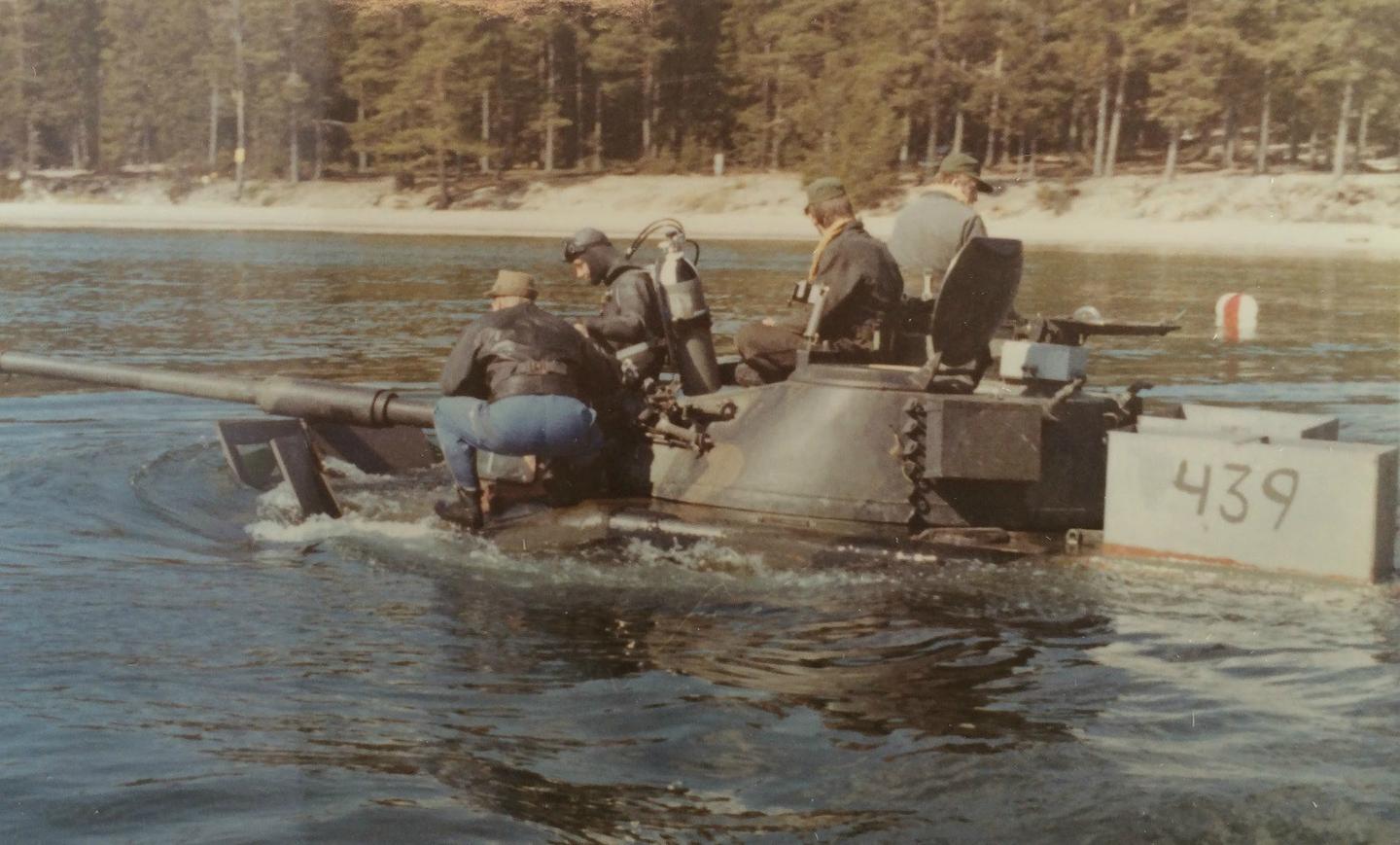 北方不落的三皇冠——瑞典装甲发展史（现代篇） - 知乎