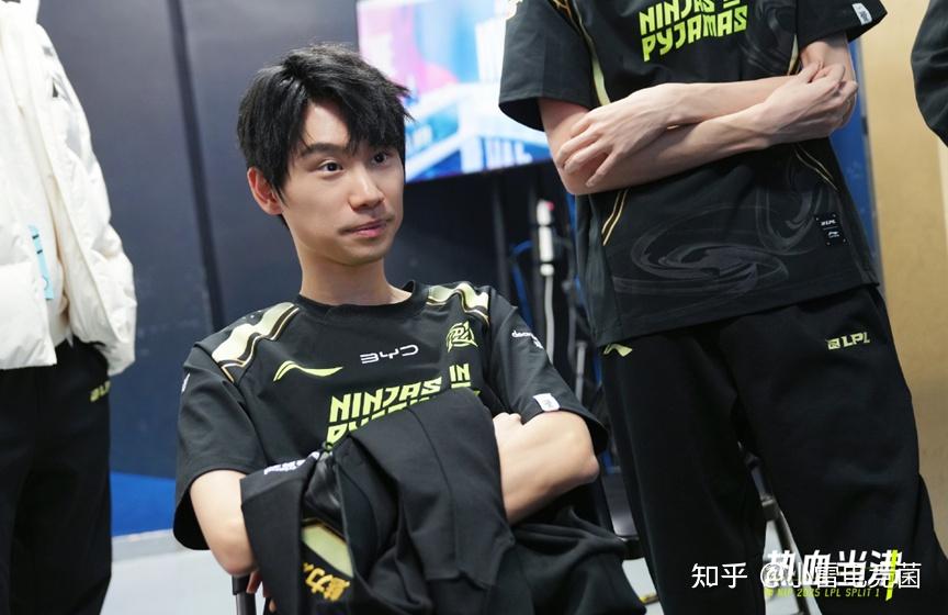 雷竞技资讯：IG老板破防开喷Doinb，LPL没罚款禁赛不服气 - 知乎