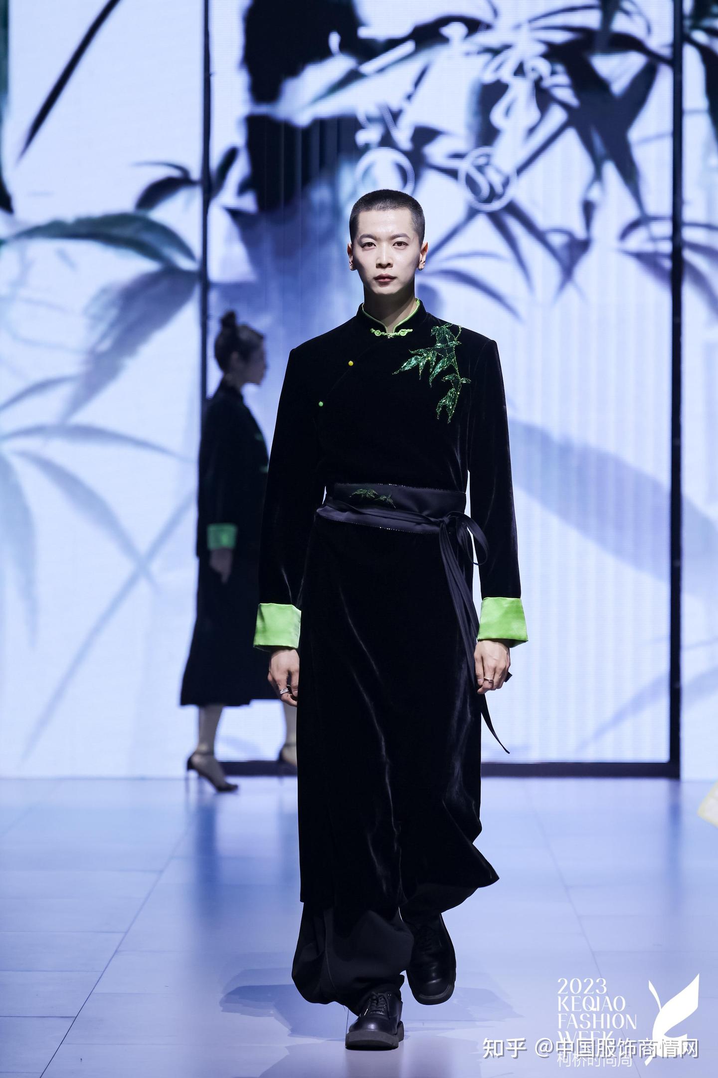 SUNYAO孙瑶2023SS【绿卿】主题服装新品发布会举办 - 知乎