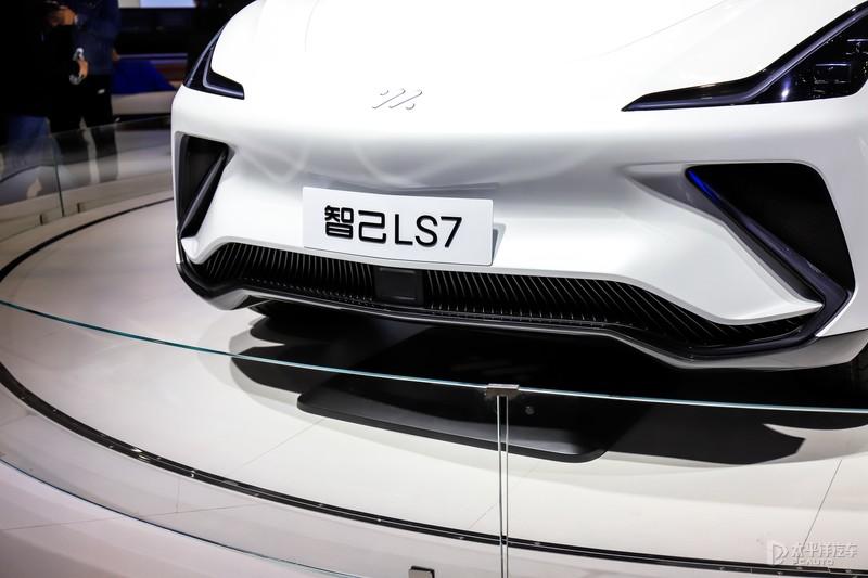 2021上海车展：智己LS7正式亮相 - 知乎