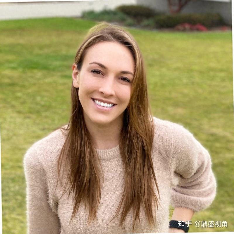 艾弗里·克里斯蒂，由多样化的照片和迷人的视频，造就的女艺术家 - 知乎