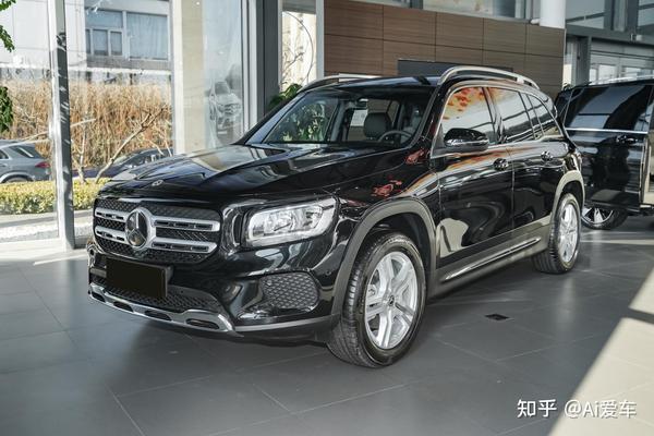 豪华SUV入门可选7座，空间很大价格不贵，带有四驱，实拍奔驰GLB - 知乎