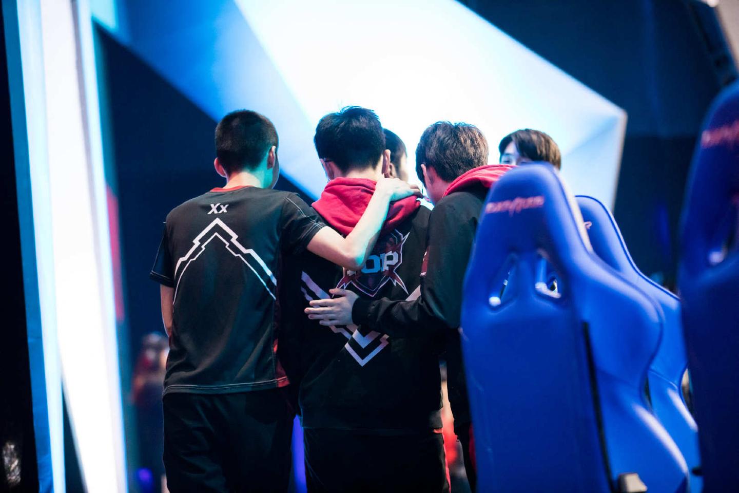 【LPL选手故事】痛苦常伴左右——369 - 知乎