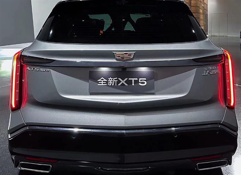 豪华中型SUV新卷王，全新凯迪拉克XT5限时预售27.99万起 - 知乎