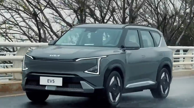 试起亚EV5：底盘调校、驾控向欧系车看齐，空间表现有惊喜 - 知乎