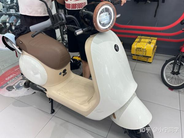 九号Q85C电动摩托车（九号q85c）怎么样？使用两月后优缺点评测