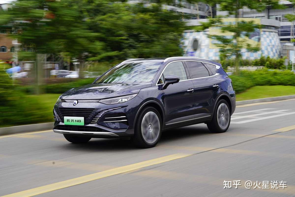 试驾腾势N8：1.5T+云辇C才31.98万起，极具爆款潜质 - 知乎