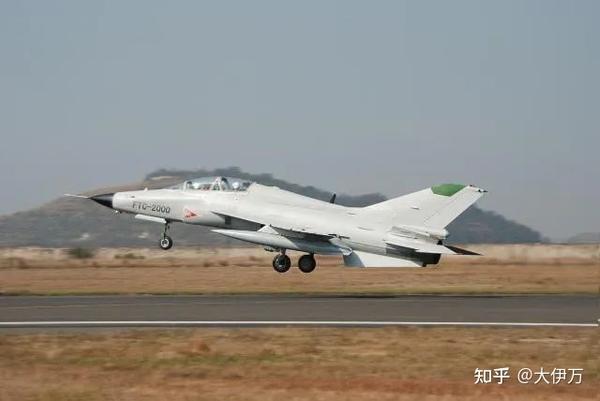 中国战机再拿大单！6架FTC-2000G成功交付缅甸，网友：这外观似曾相识？ - 知乎