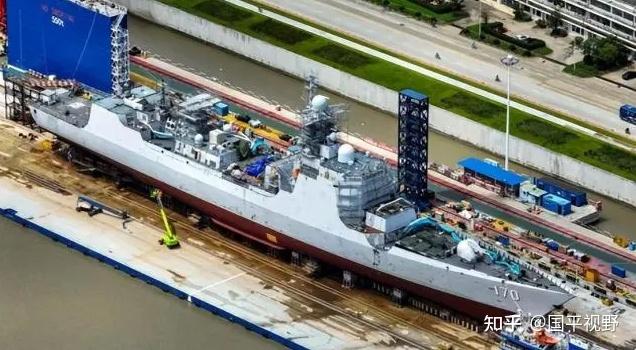继170舰后171舰也驶进船厂，首批052C型驱逐舰进行中期改造提升 - 知乎