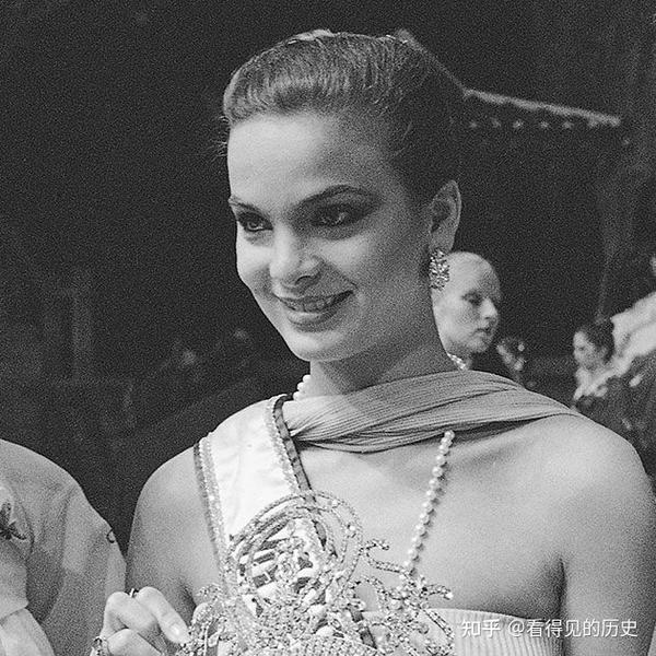 老照片 70年代的环球小姐选美赛冠军 委内瑞拉真的出美女 - 知乎