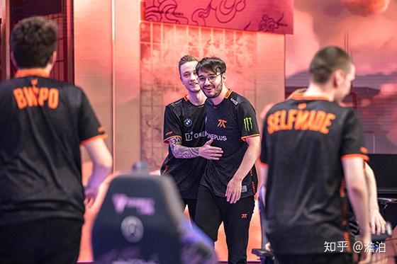 S10网友热议FNC淘汰LGD：FNC比LGD更像LPL队伍 - 知乎