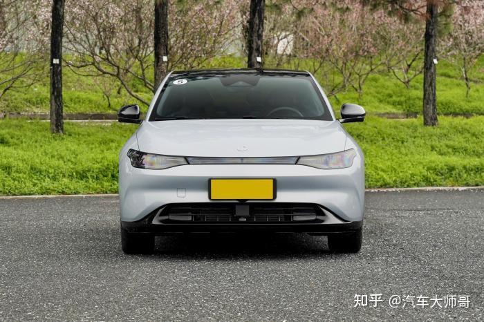 售14.98万的中大型轿车，纯电续航525公里，零跑C01值得购买吗？ - 知乎