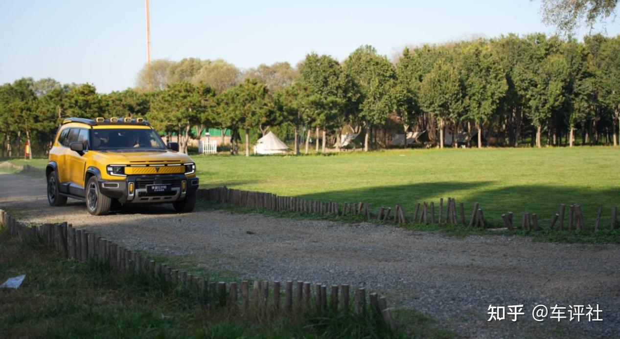 方盒子对决！深蓝G318和方程豹钛7，谁是可城可野多面手？ - 知乎