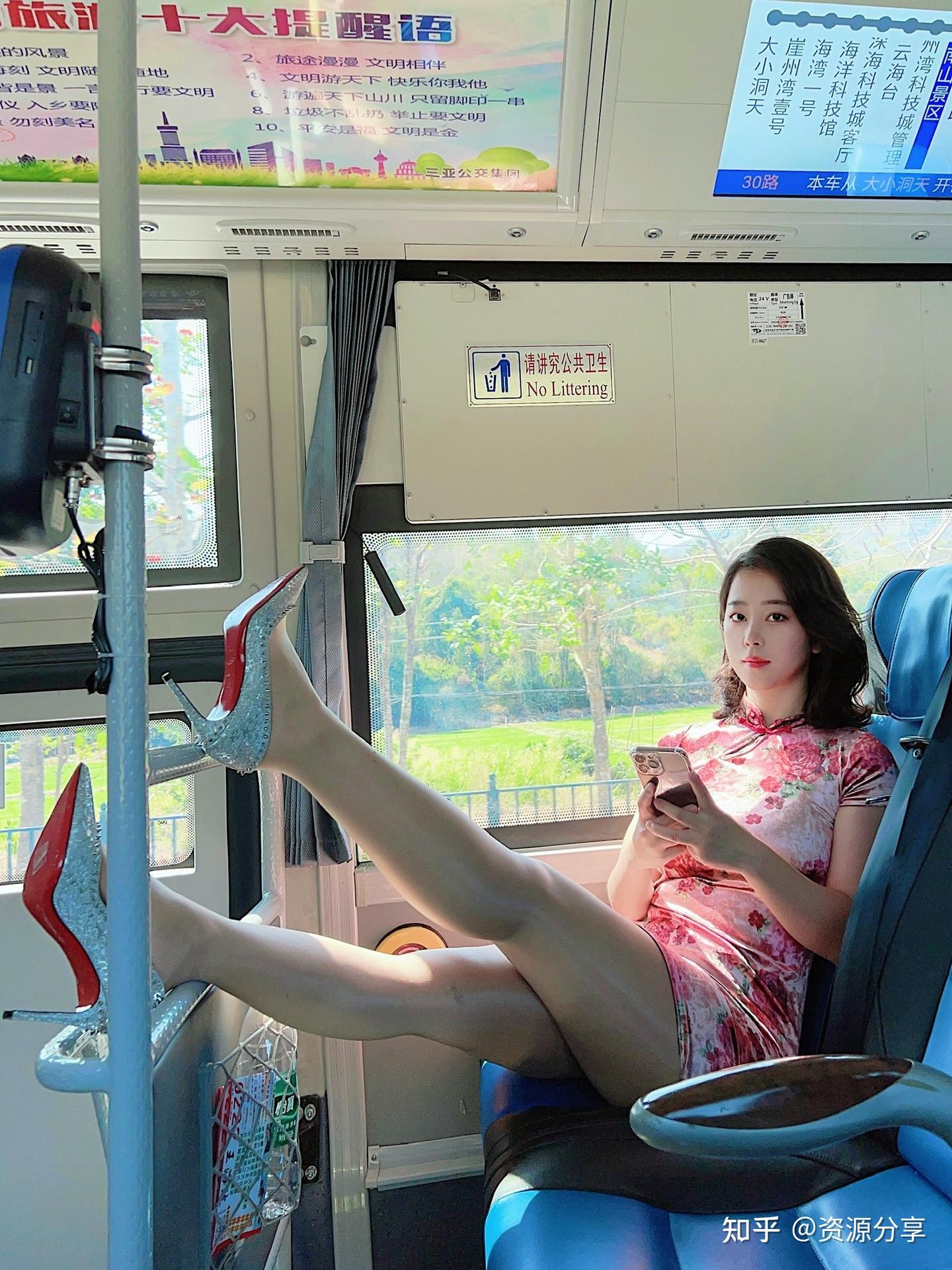 张贺玉张老师微密圈系列写真[92P／104MB] - 知乎