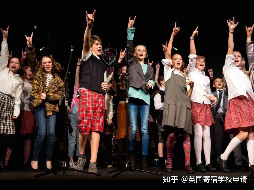 The Leys School戏剧表演体验，参与 Netflix 剧本，在马场拍摄！ - 知乎