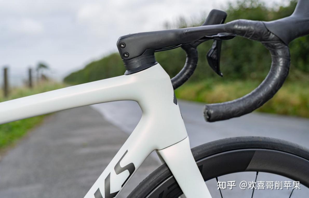 2023户外攻略（458）评论：价值12,000英镑，Specialized Tarmac SL8，同类自行车中的绝佳范例（骑行指南253） - 知乎