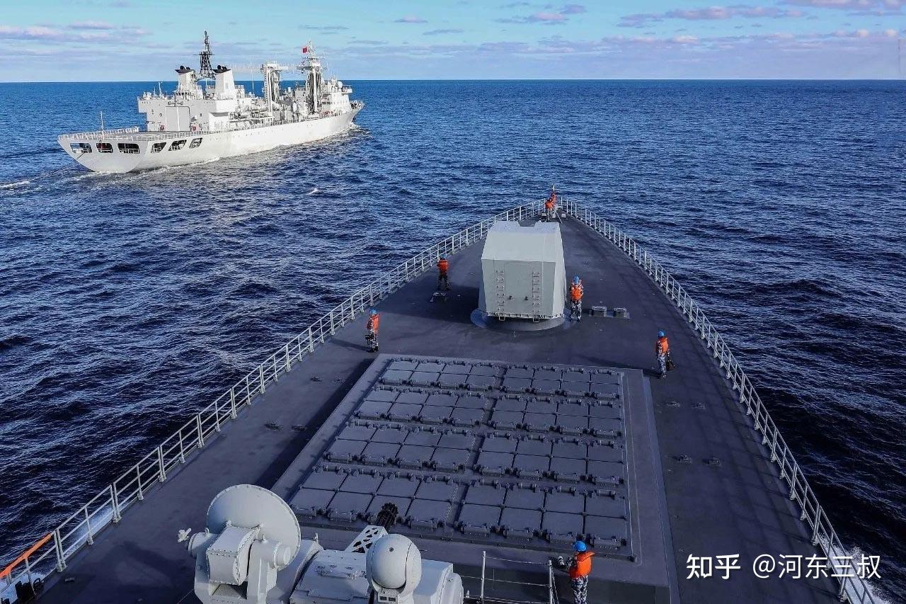 后发先至，四艘055型大驱同框亮相，首批8艘已经全部完工 - 知乎