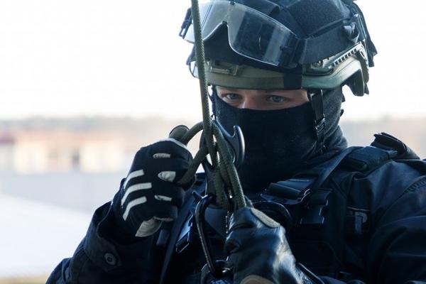 俄联邦国民警卫队的双刃—OMOH与СОБР - 知乎