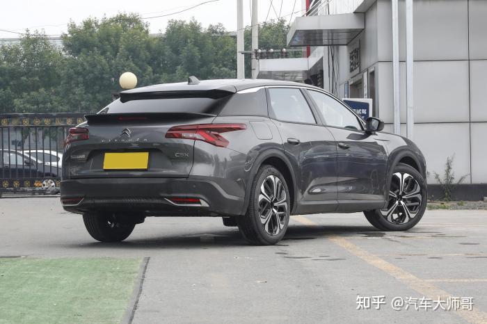 雪铁龙凡尔赛C5X：售14.37万起，油耗不到6L，值不值得购买？ - 知乎