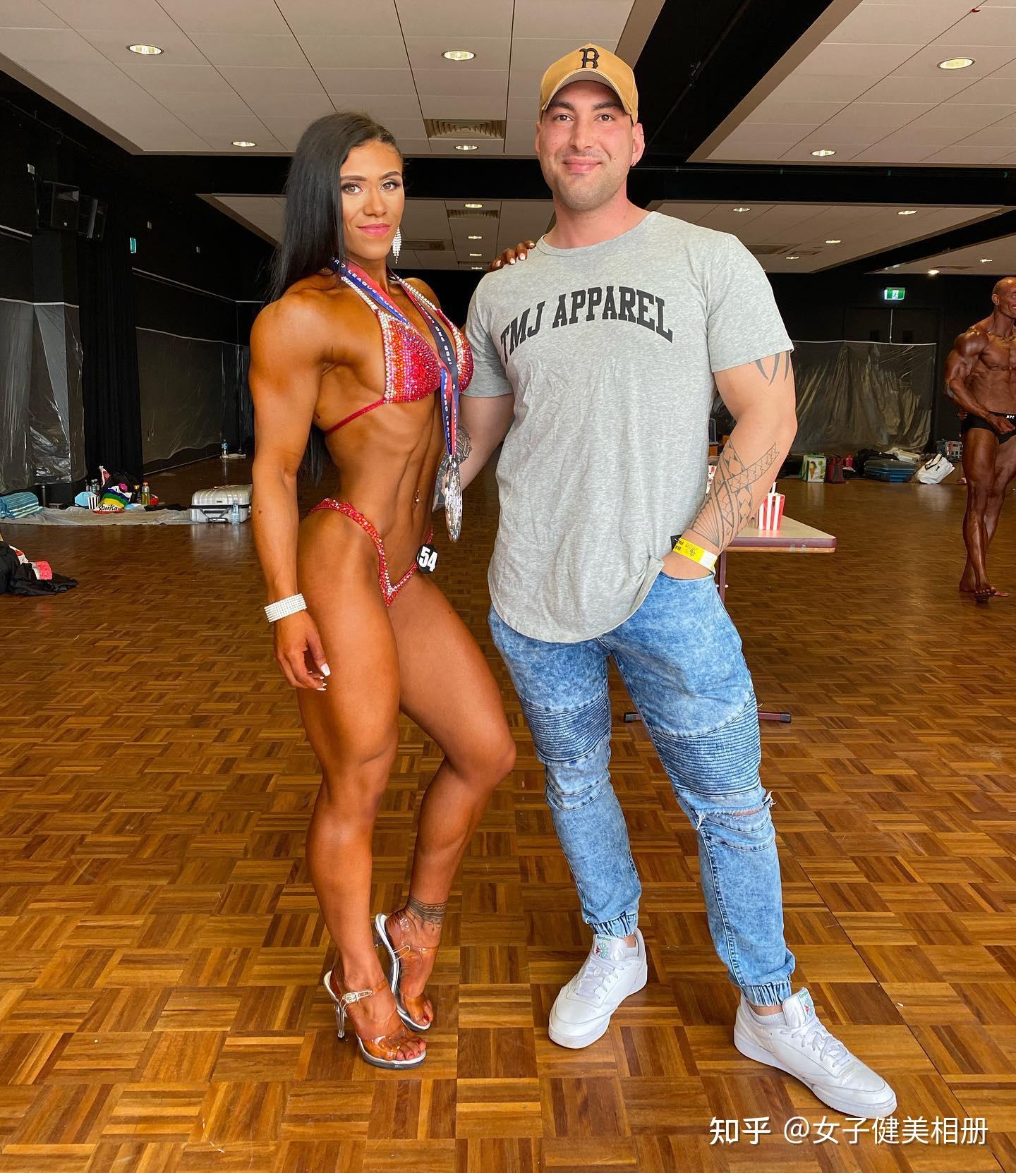 主打就是一个肥美！澳大利亚的劲爆肌肉大妞---Ariel Rose - 知乎