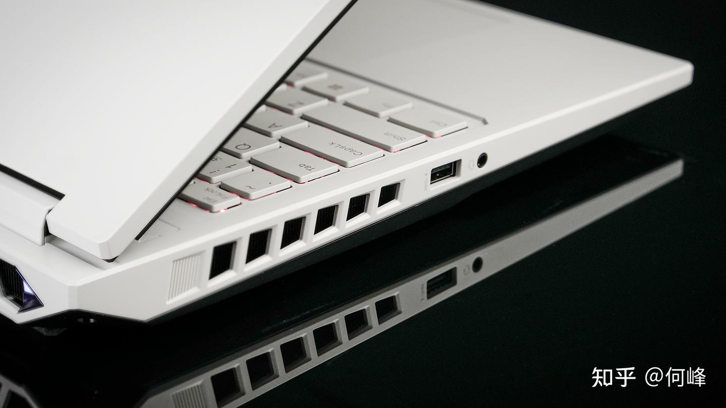 RTX 50系显卡性能拉满，七彩虹隐星G16 Pro上手实测！