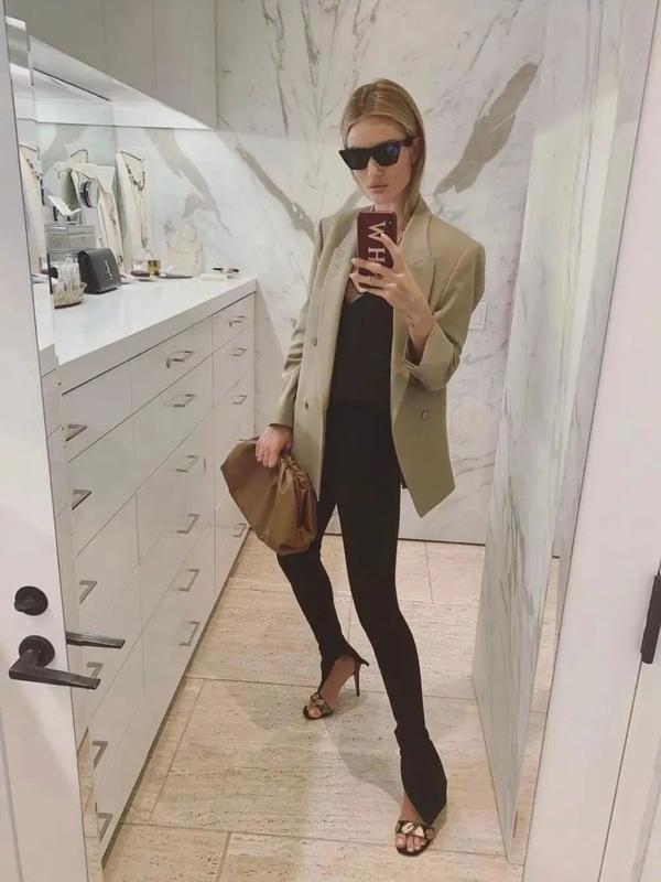 Low Classic丨当现代极简美学与古典主义完美共存 - 知乎