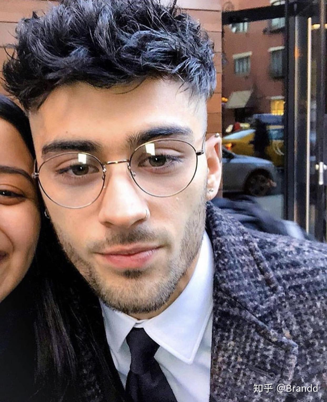 Zayn Mailk|光环背后的Zayn——“生活中的我，就像一座孤岛” - 知乎