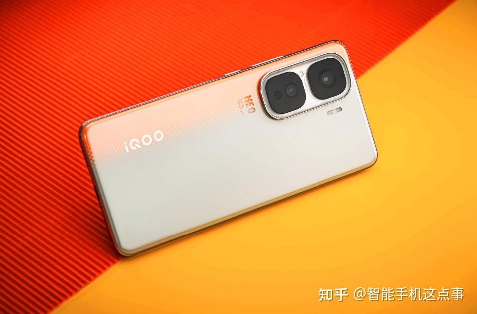 iQOO 14与Neo11再次曝光：2K屏、金属中框、大电池，都来了！ - 知乎