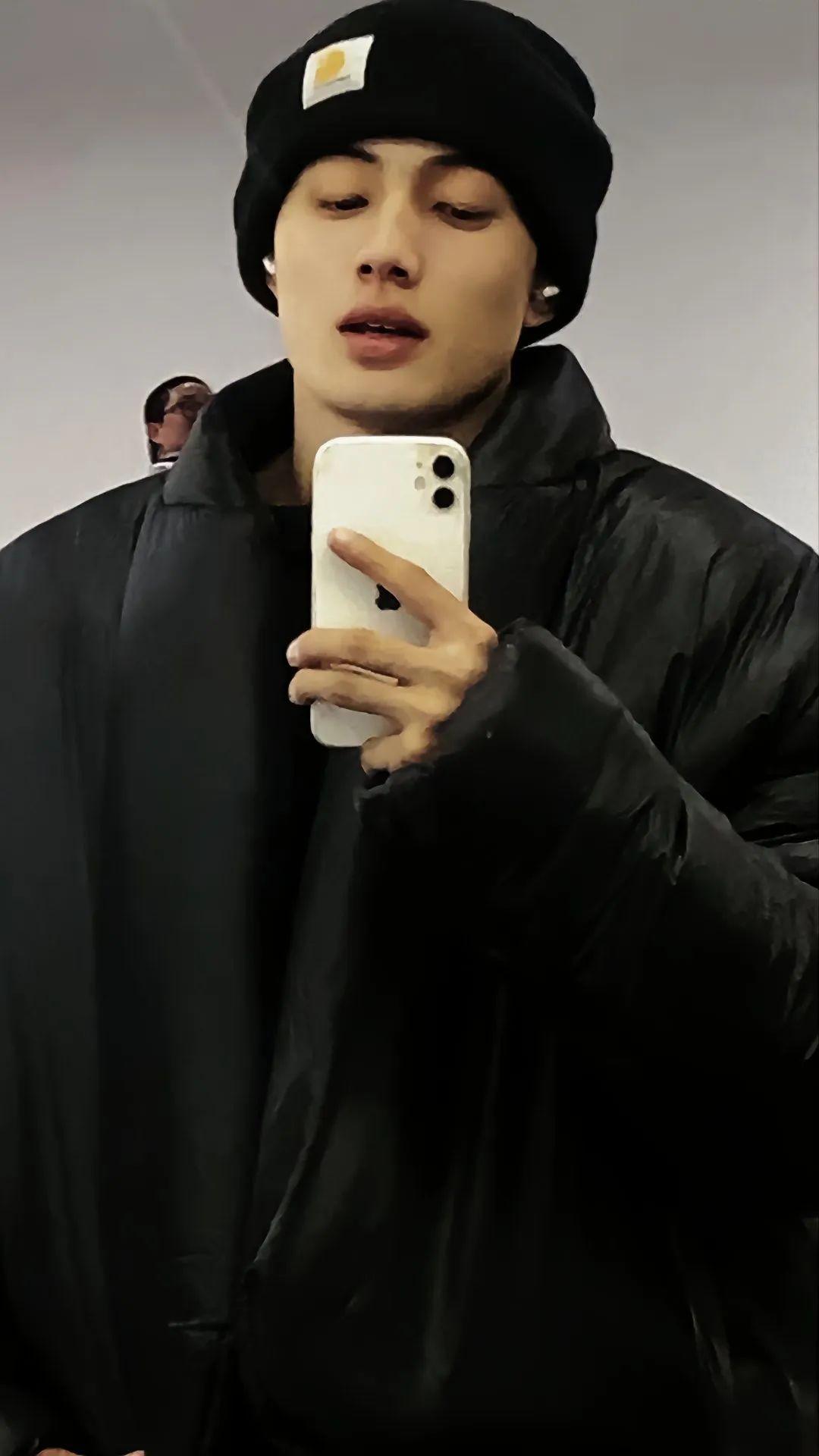 186cm昆明体育生，02年小狼狗痞帅有型！ - 知乎