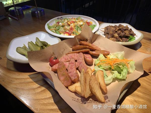 二十万开一家小酒馆,能不能赚到钱? 知乎