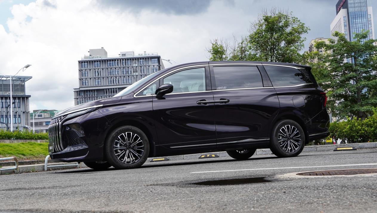 宜家又宜商，新能源MPV新选择，星海V9直戳用户痛点 - 知乎