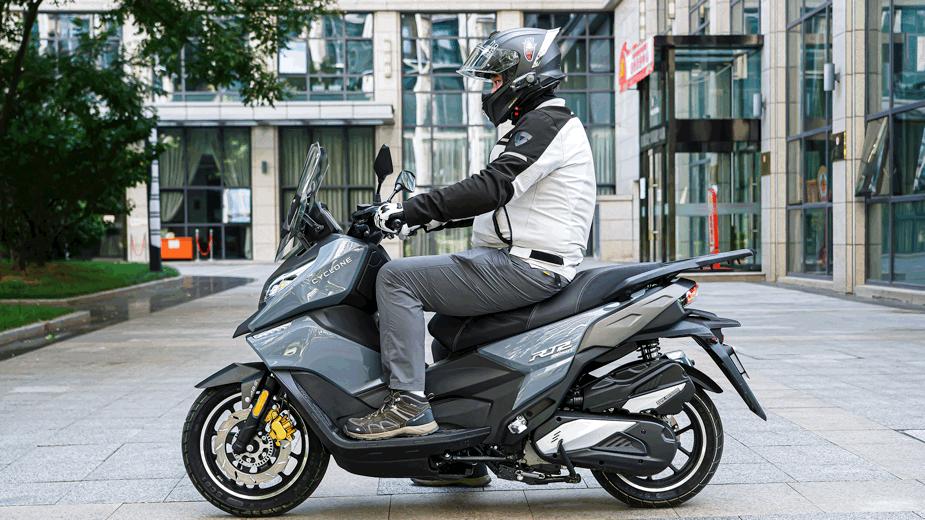 舒适通勤不堵车！解析赛科龙RT2 - 知乎