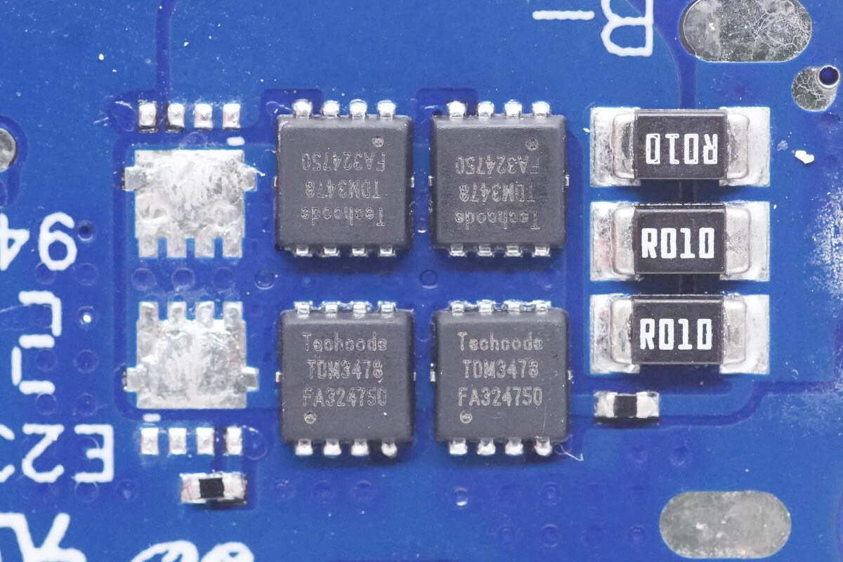 拆解报告：UGREEN绿联25000mAh 145W快充移动电源PB205 - 知乎