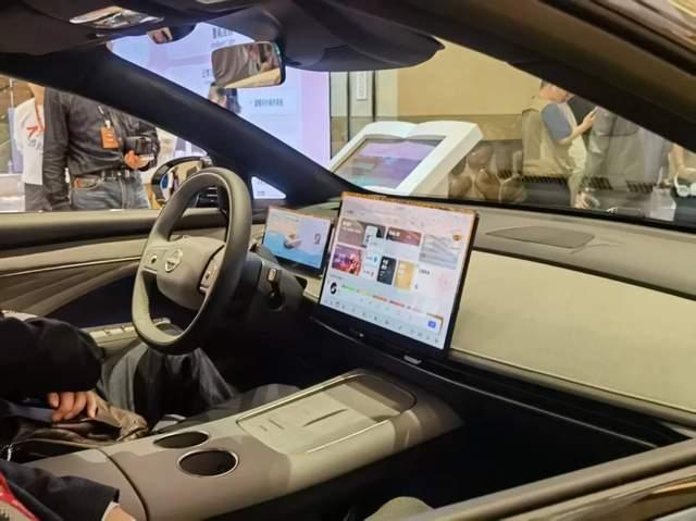 东风日产N7技术揭秘：智能座舱+高阶智驾，座椅还会“读心”术？ - 知乎