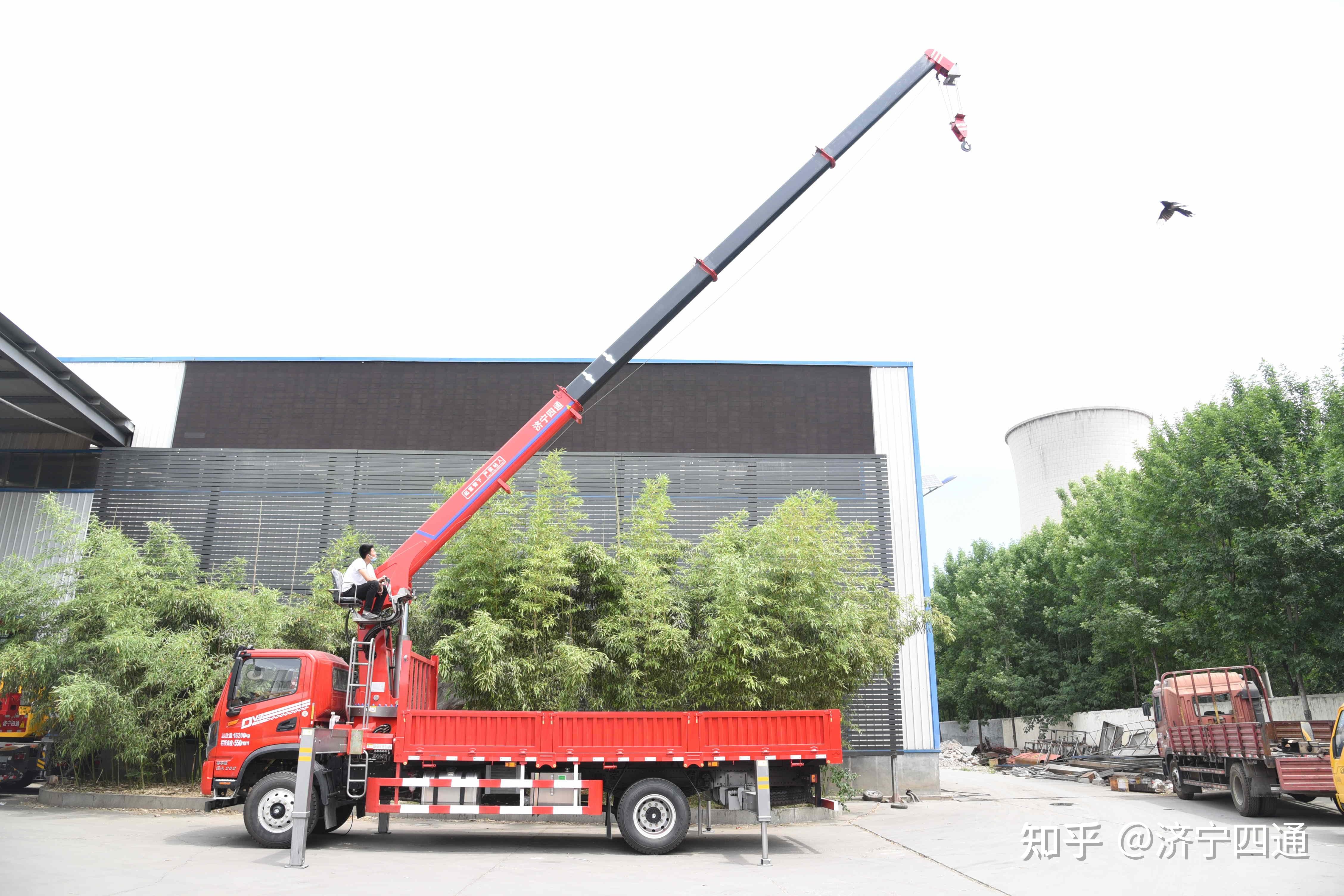 随车吊和汽车吊的区别是什么？ - 知乎