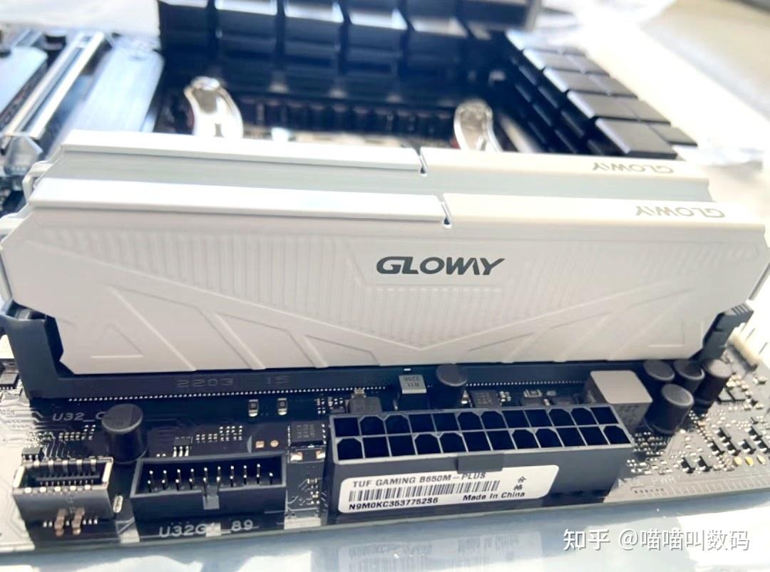 DDR5内存条性“价比之王”，光威天策告诉你海力士Mdie颗粒有多香 - 知乎