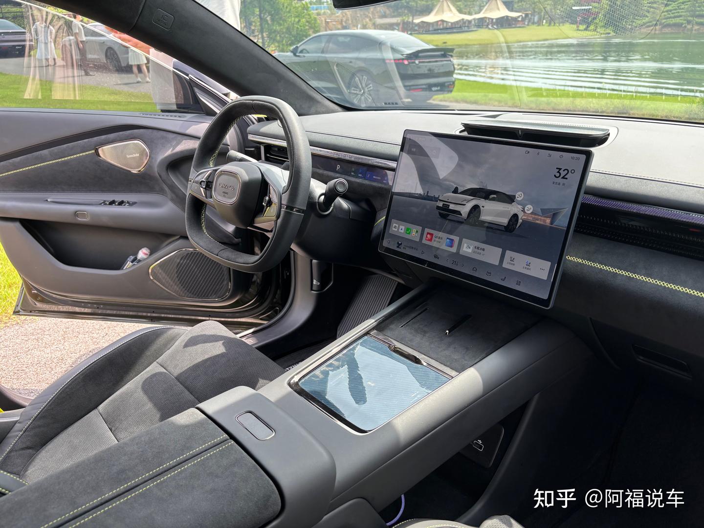 人生总该有台四驱车：领克 10 EM-P动态试驾体验 - 知乎