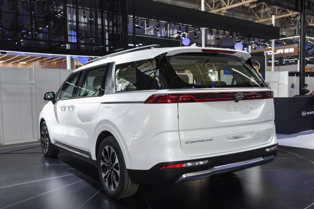 起亚最新款MPV即将上市，搭2.2T柴油发动机，造型霸气不输别克GL8 - 知乎