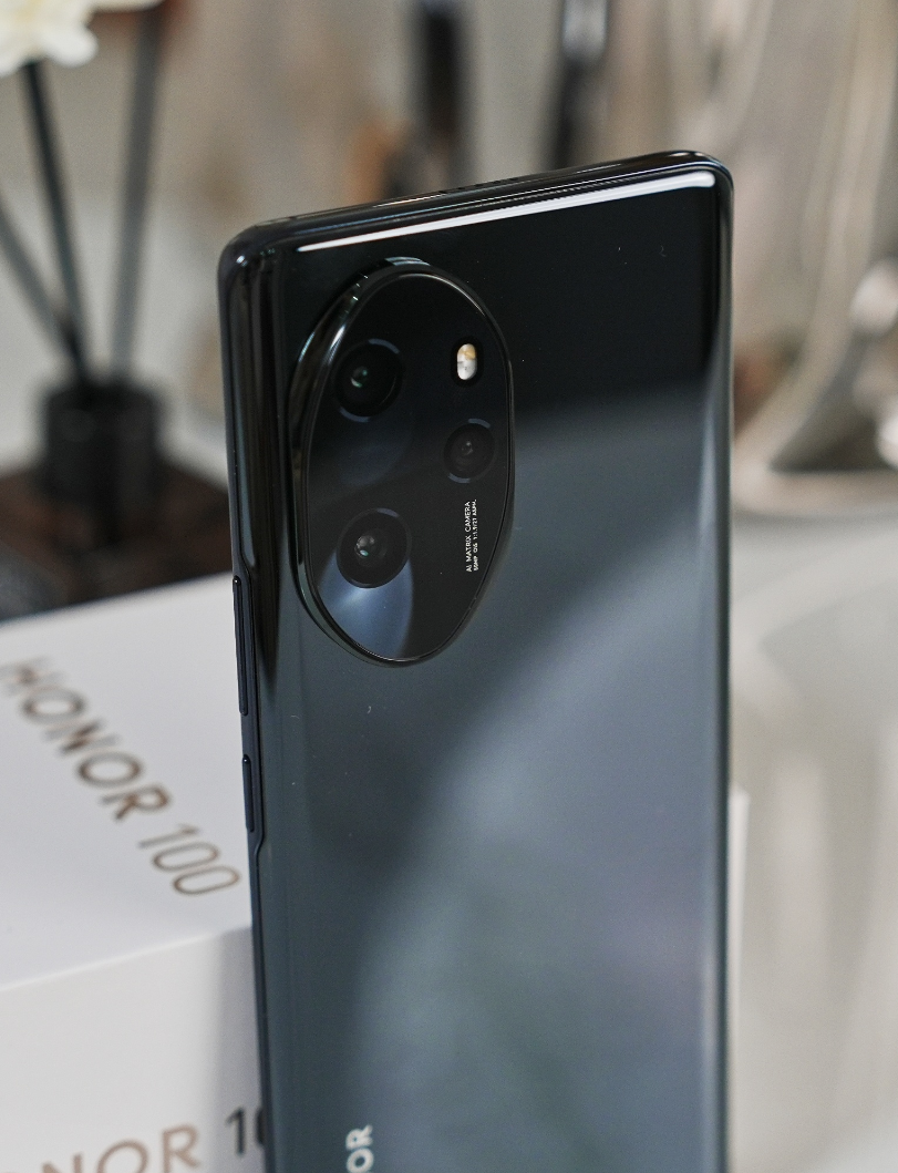 先别着急冲华为nova12，我对比后发现荣耀100也很值得买！ - 知乎