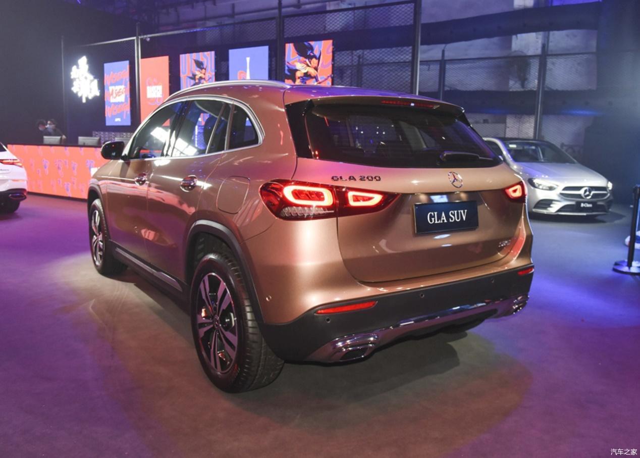 轴距加长30mm，颜值提升，内饰更精致，但这GLA全系都是1.3T - 知乎