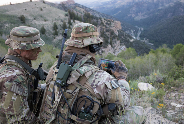 借鉴俄乌之战，英国陆军正在紧急配备新型军用电台：美国生产的PRC-163/167 - 知乎